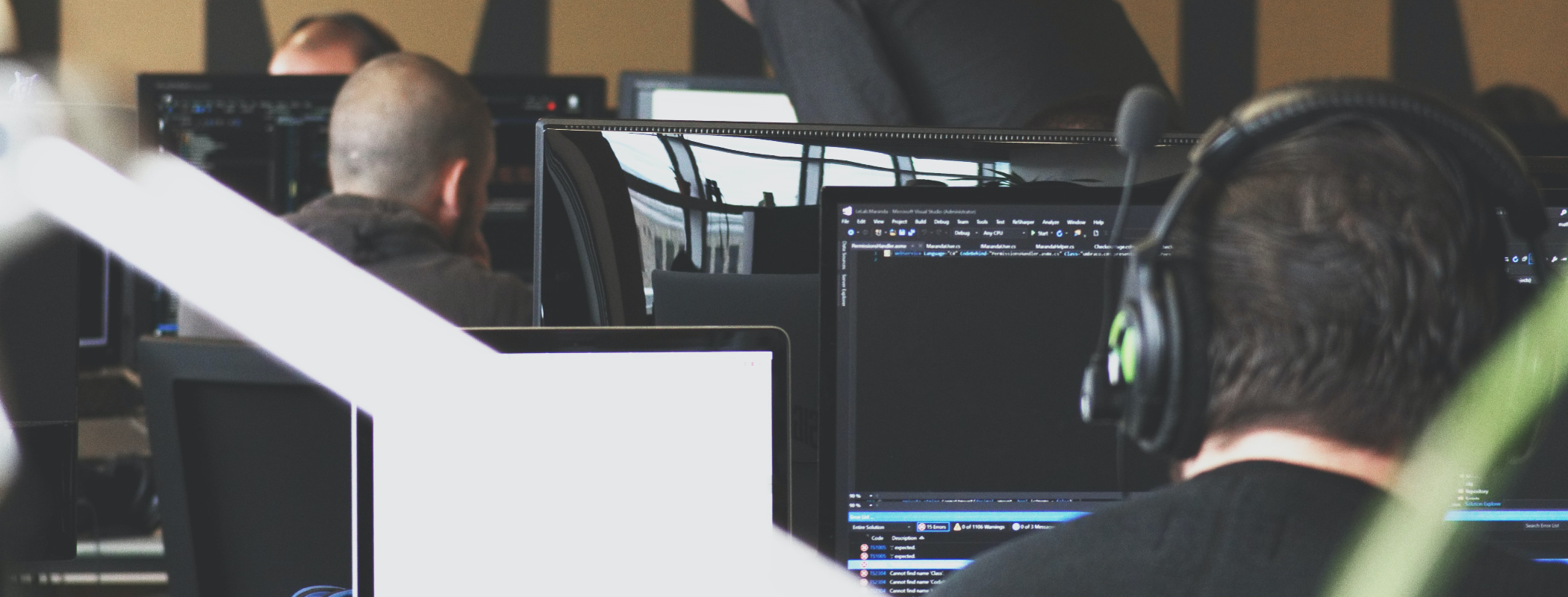 Renovate auto approve/merge with Azure DevOps Renovate auto approve/merge with Azure DevOps